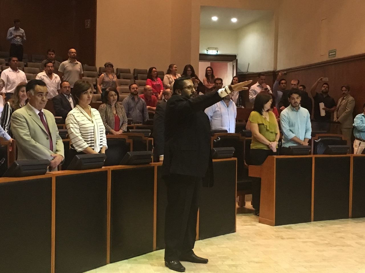 Renuncia a la Secretaría General del Congreso, Jesús Reynoso Loza