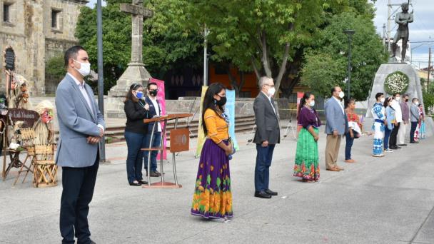Piden que estatuas de Tenamaxtli y Cuauhtémoc se trasladen de Analco a ...