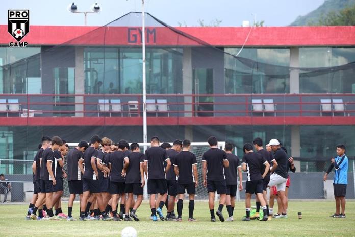 PRO CAMP obtiene su primer punto ante Catedráticos Elite F.C