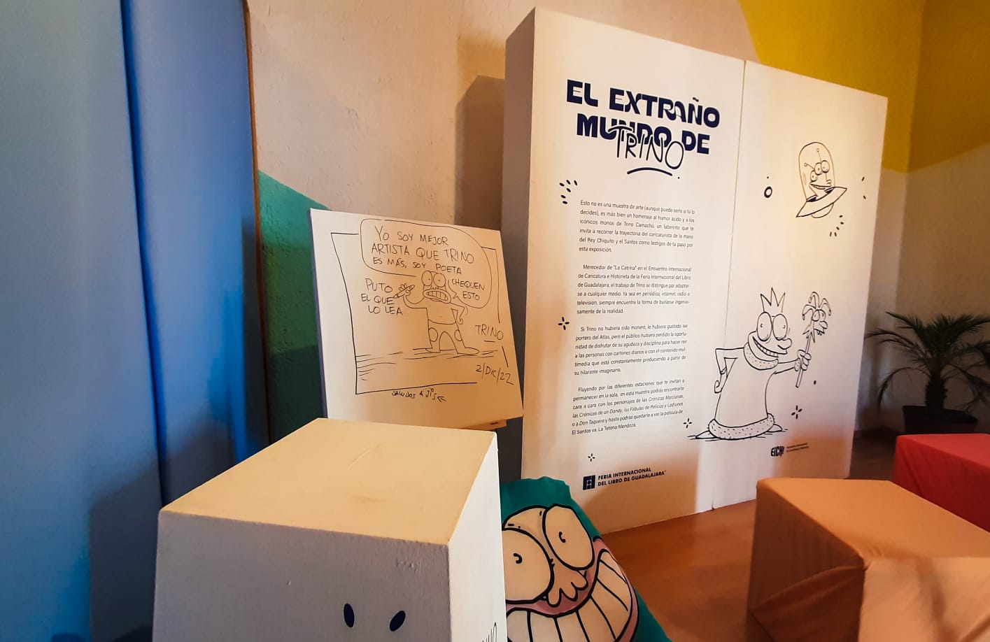 Los “monos” de Trino saltan del periódico a los muros del Ex Convento ...